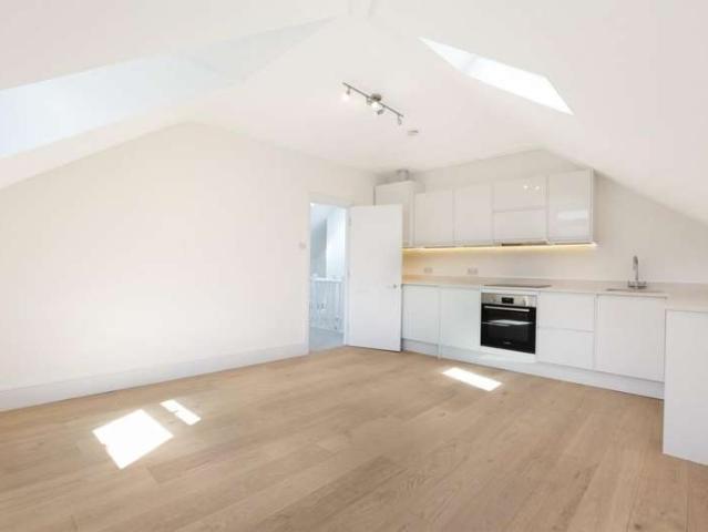 2 Bedroom Flat