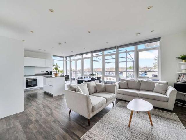 2 Bedroom Flat