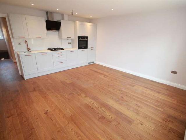 2 Bedroom Flat