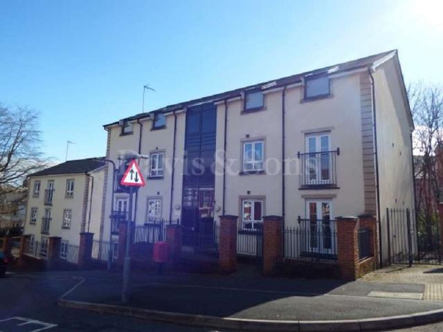 2 Bedroom Flat