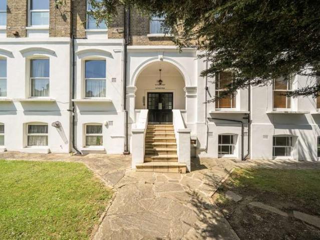 2 Bedroom Flat