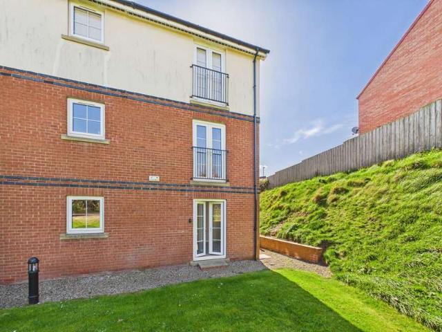 2 Bedroom Flat