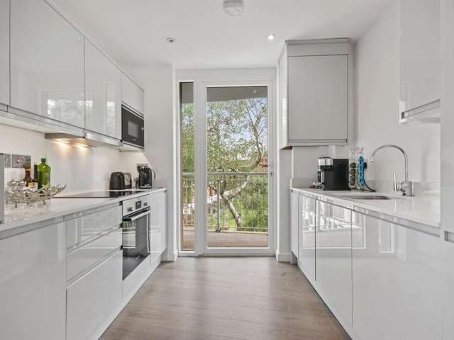 2 Bedroom Flat