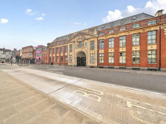 2 Bedroom Flat