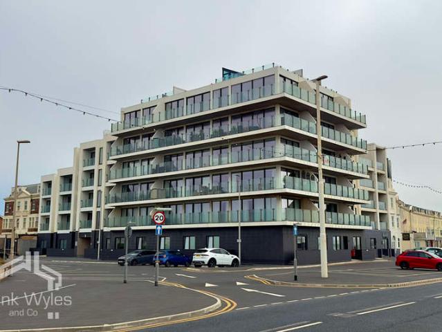 2 Bedroom Flat