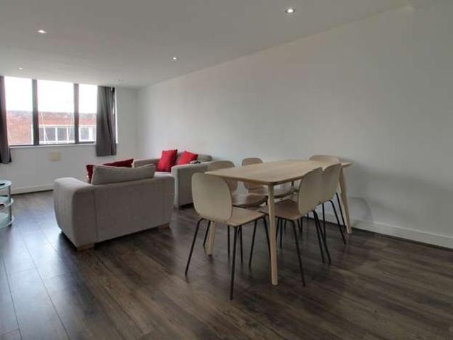 2 Bedroom Flat