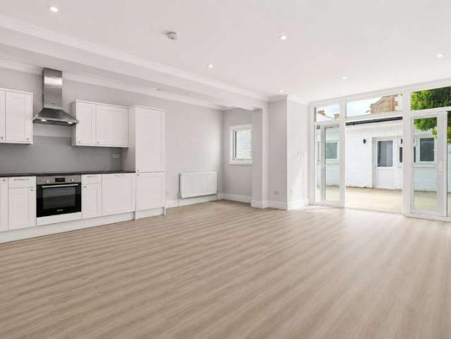 2 Bedroom Flat