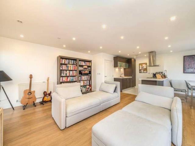 2 Bedroom Flat