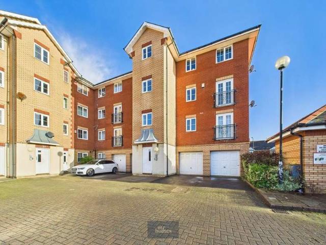 2 Bedroom Flat