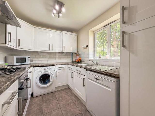 2 Bedroom Flat