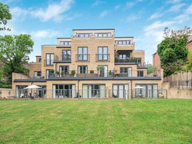 2 Bedroom Flat