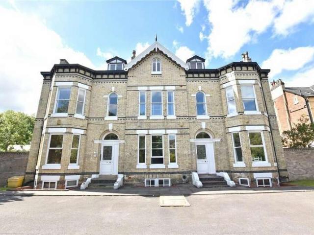 2 Bedroom Flat