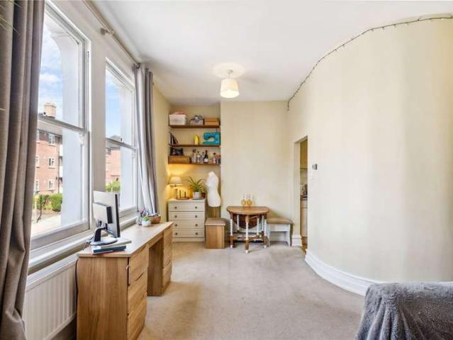 2 Bedroom Flat