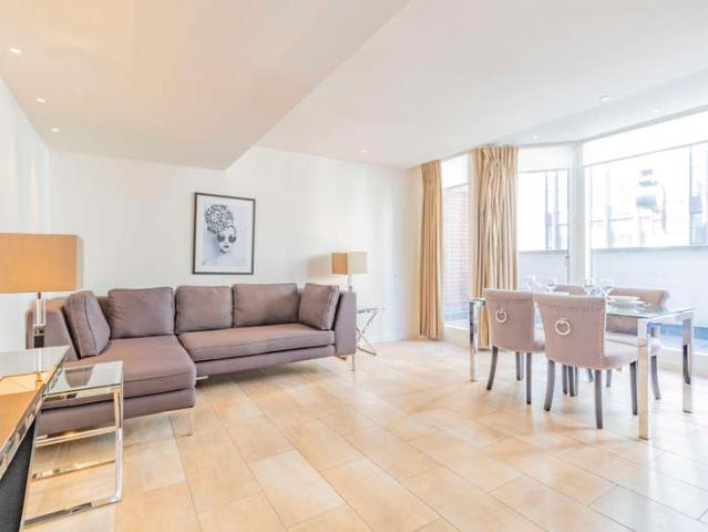 2 Bedroom Flat