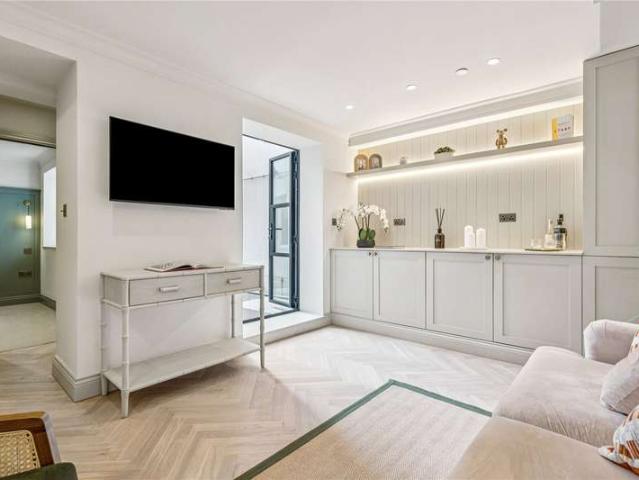 2 Bedroom Flat