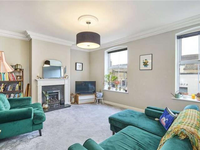 2 Bedroom Flat