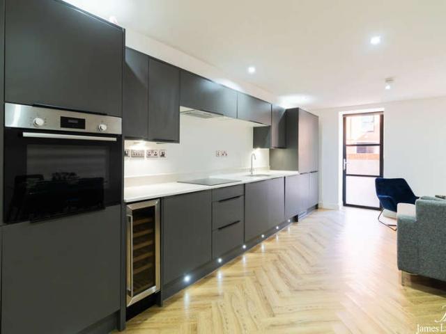 2 Bedroom Flat