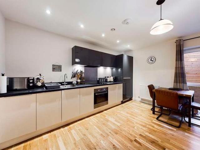 2 Bedroom Flat
