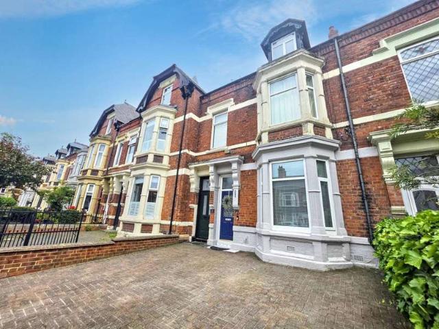 2 Bedroom Flat