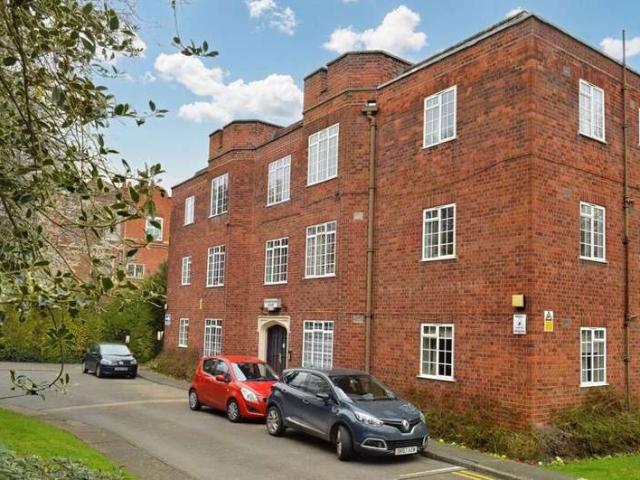 2 Bedroom Flat