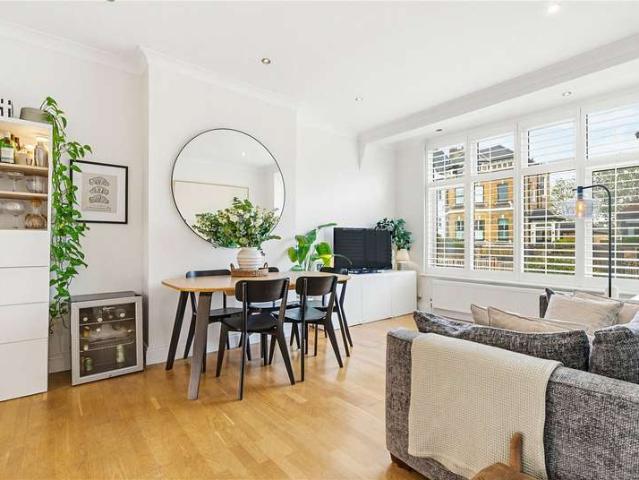 2 Bedroom Flat