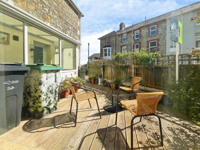 2 Bedroom Flat
