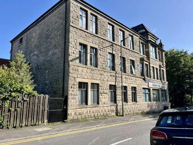 2 Bedroom Flat
