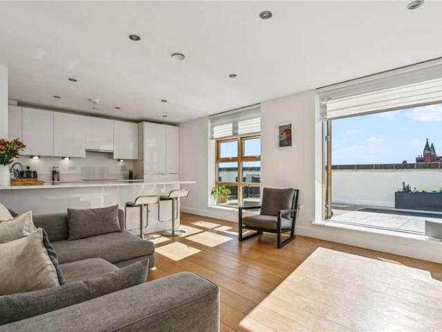 2 Bedroom Flat