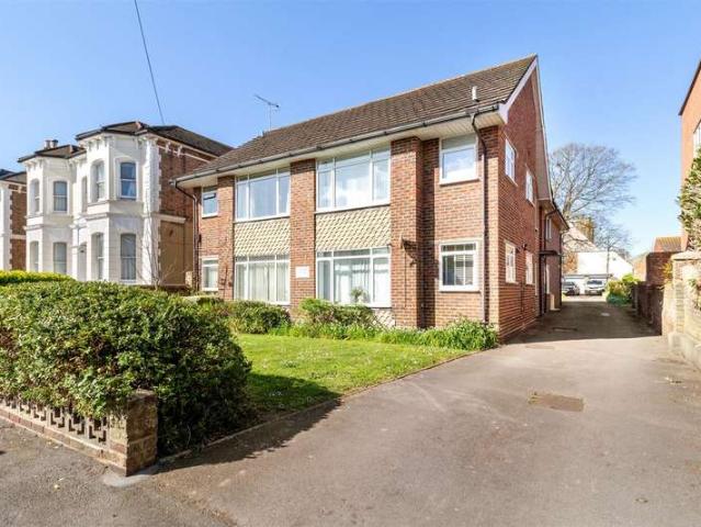 2 Bedroom Flat