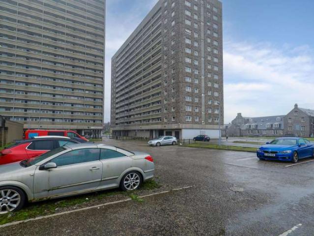 2 Bedroom Flat