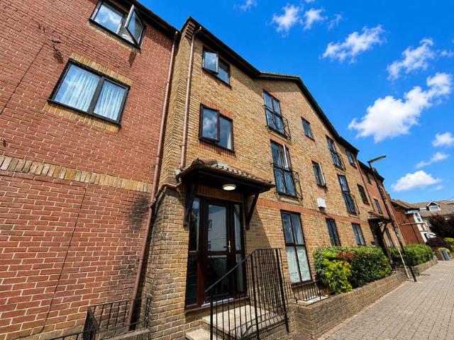 2 Bedroom Flat