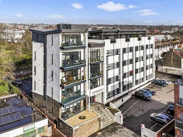 2 Bedroom Flat