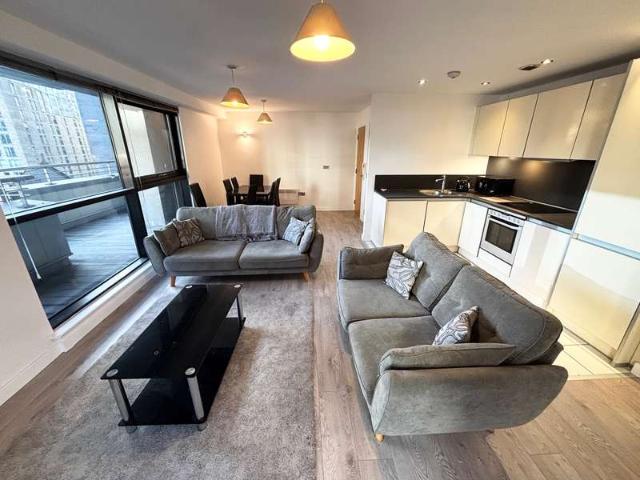 2 Bedroom Flat