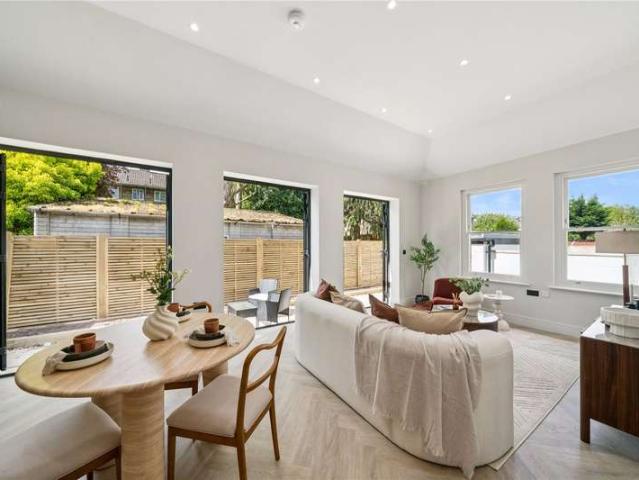 2 Bedroom Flat