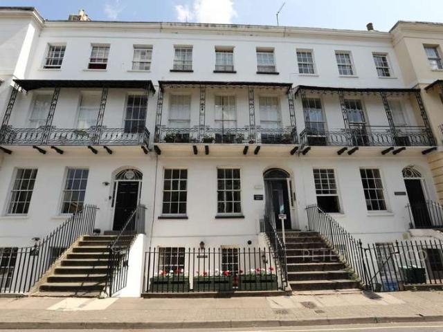 2 Bedroom Flat