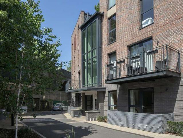2 Bedroom Flat