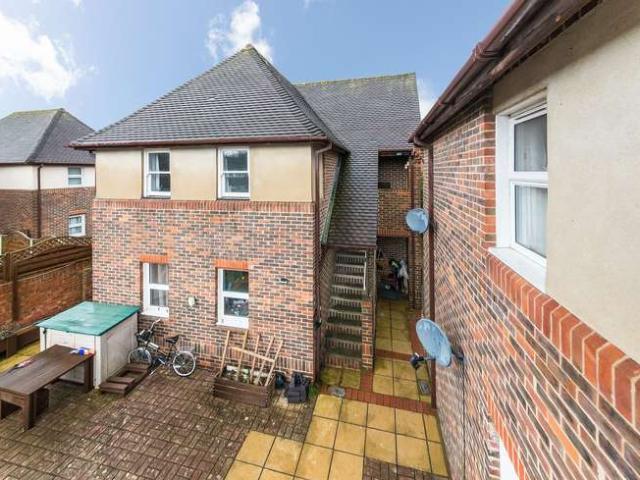 2 Bedroom Flat