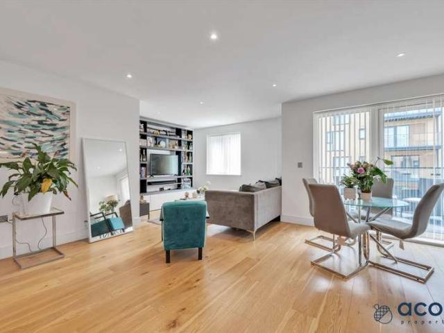 2 Bedroom Flat