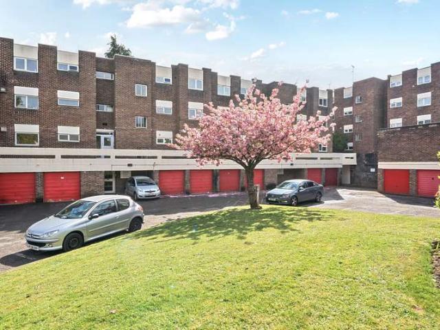 2 Bedroom Flat