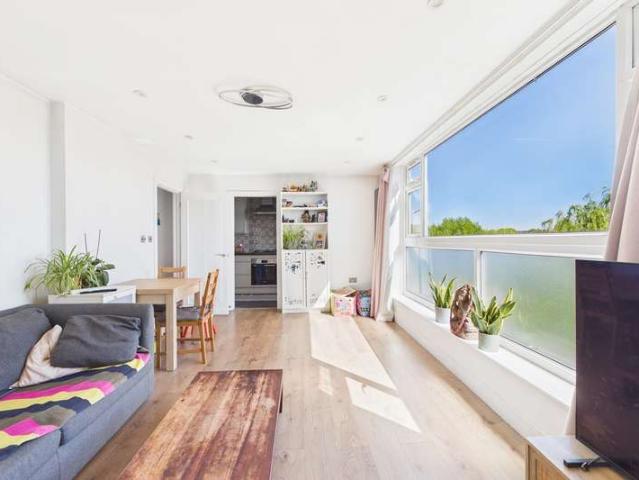 2 Bedroom Flat