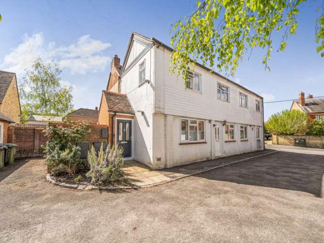 2 Bedroom Flat