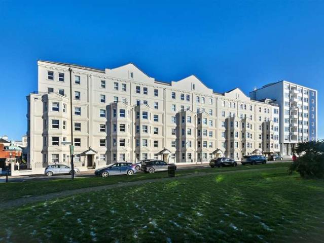 2 Bedroom Flat