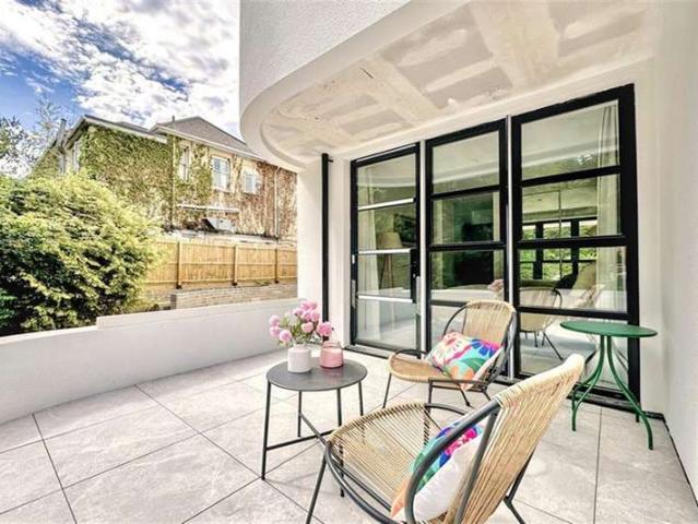 2 Bedroom Flat