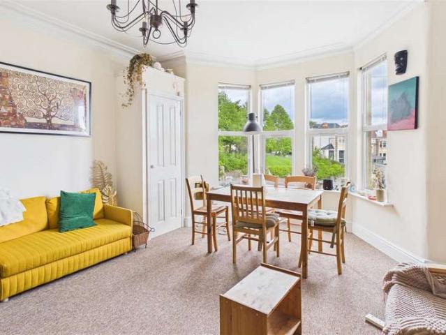 2 Bedroom Flat