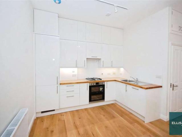 2 Bedroom Flat