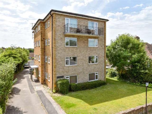 2 Bedroom Flat