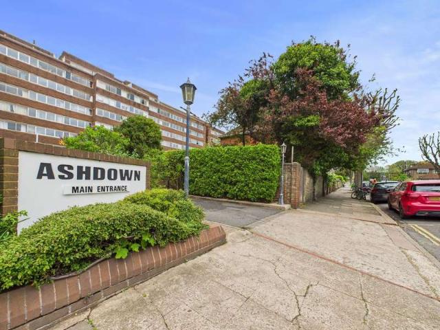 2 Bedroom Flat