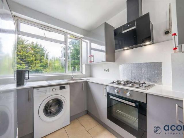 2 Bedroom Flat