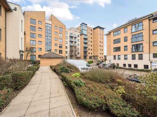 2 Bedroom Flat