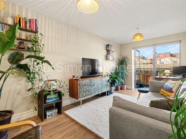 2 Bedroom Flat